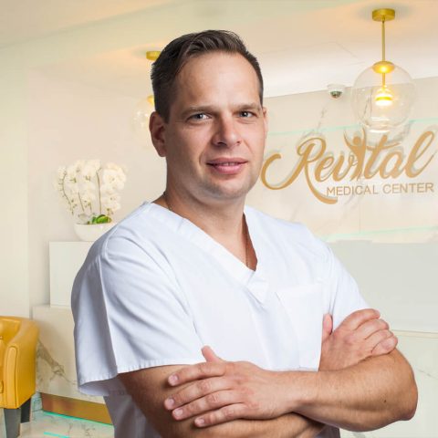 Ifj. dr. Farkas Péter - Revital-Medical Center